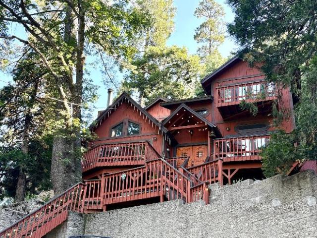 3 Br, 2 bath, Single Family 24573 Altdorf Dr