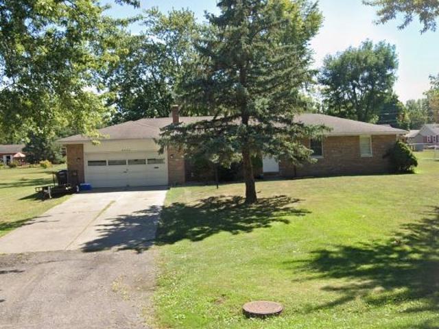 3 Br, 2 bath, Single Family 2477 W Elm St
