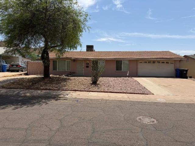 3 Br, 2 bath, Single Family 2513 E Marilyn Rd