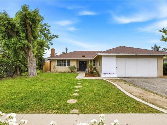 3 Br, 2 bath, Single Family 25485 Fay Ave