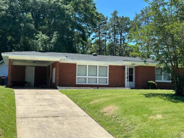 3 Br, 2 bath, Single Family 2558 Rice St
