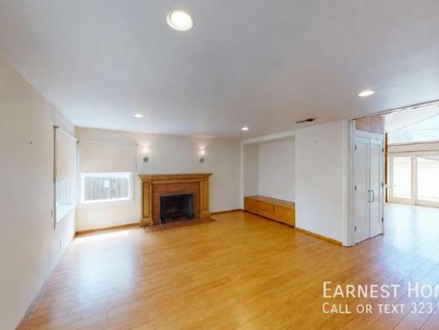 3 Br, 2 bath, Single Family 2577 S Bundy Dr