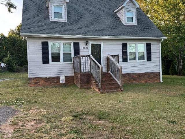 3 Br, 2 bath, Single Family 2581 Old Furnace Rd