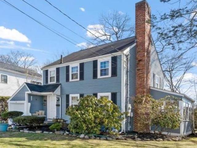 3 Br, 2 bath, Single Family 25 Moody Street