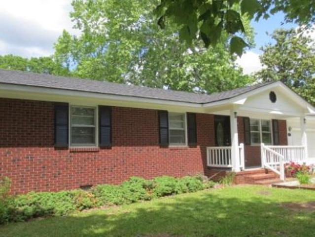 3 Br, 2 bath, Single Family 25 E North St