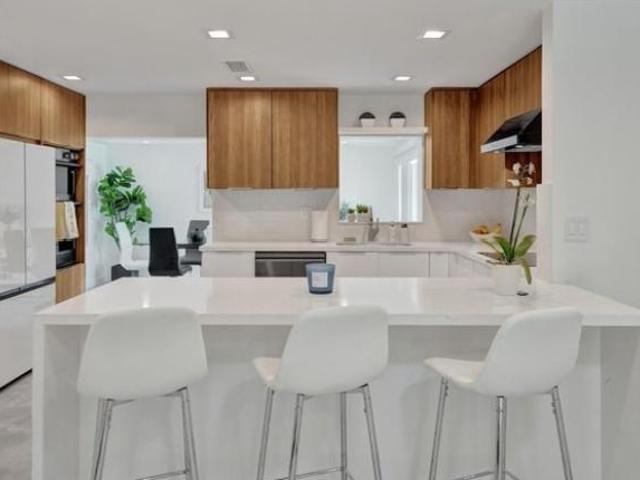3 Br, 2 bath, Single Family 260 NW 36th Street