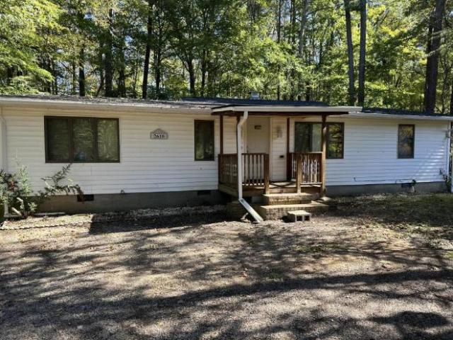 3 Br, 2 bath, Single Family 2618 Daniel Farm Rd