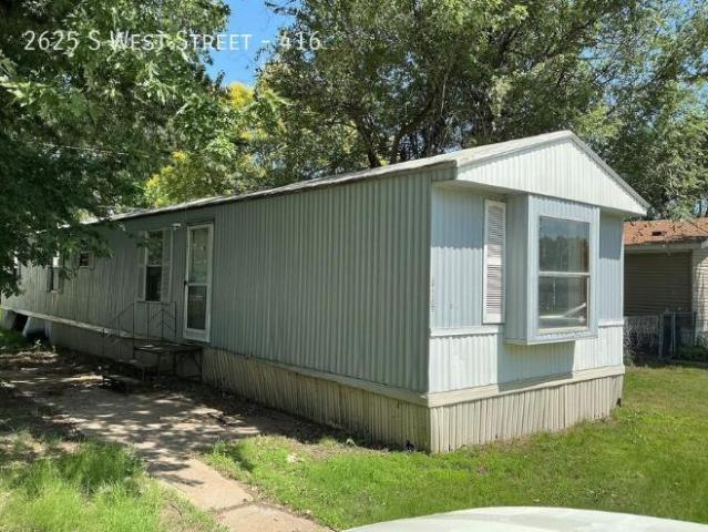 3 Br, 2 bath, Single Family 2625 S West Street