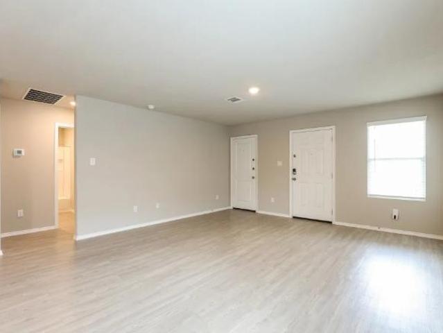 3 Br, 2 bath, Single Family 2629 Ibaza Bnd