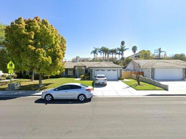3 Br, 2 bath, Single Family 2635 Brighton Ave