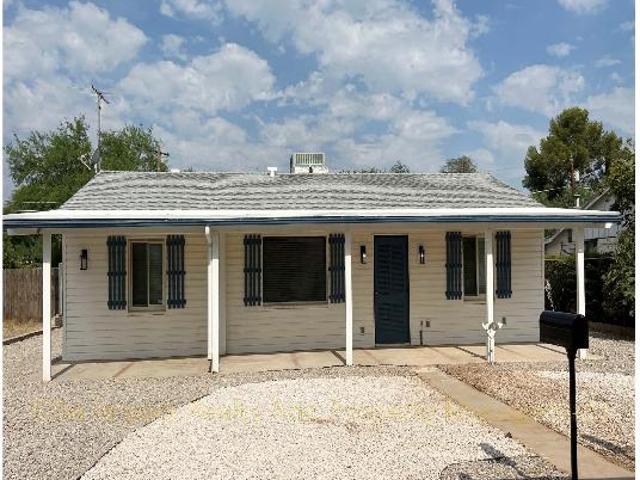 3 Br, 2 bath, Single Family 2637 North Wilson Avenue