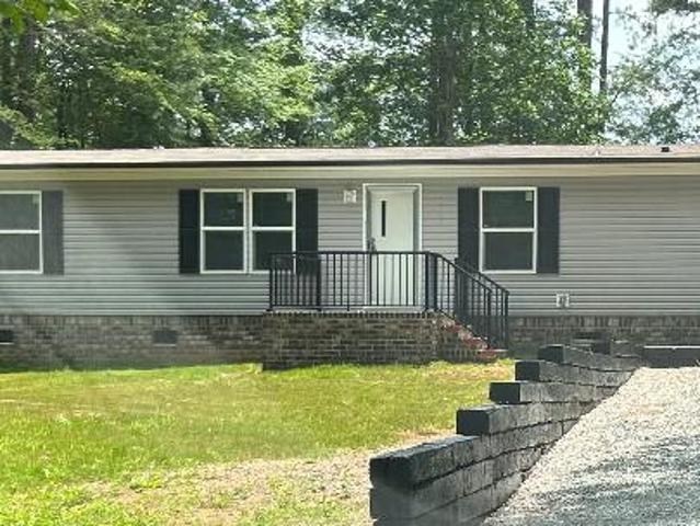 3 Br, 2 bath, Single Family 2642 Forbes Rd