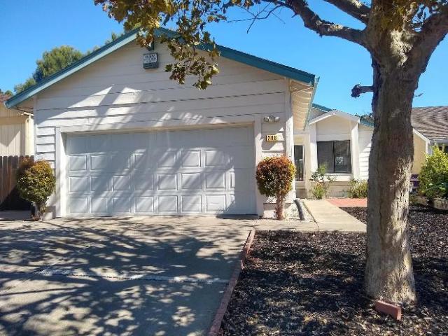 3 Br, 2 bath, Single Family 268 Brighton St