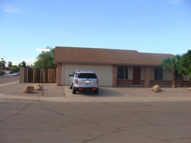 3 Br, 2 bath, Single Family 2698 W Mcnair Street