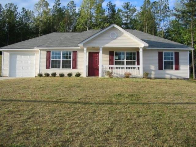 3 Br, 2 bath, Single Family 26 Connie Trail