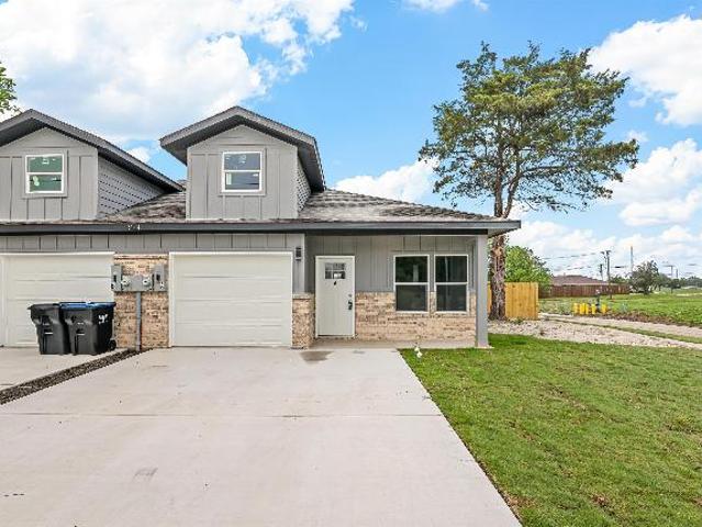 3 Br, 2 bath, Single Family 2704 Jones Street