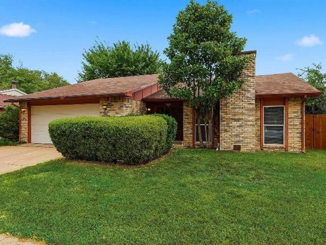 3 Br, 2 bath, Single Family 2705 Treeview Dr