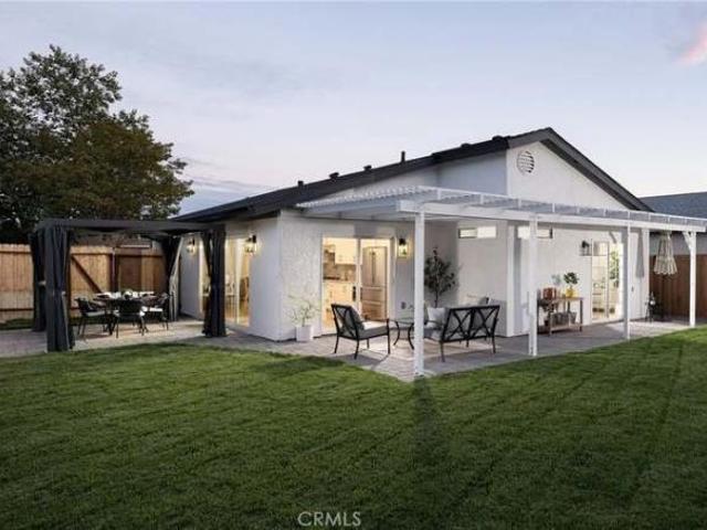 3 Br, 2 bath, Single Family 27075 La Fuente