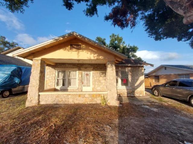 3 Br, 2 bath, Single Family 2713 5th St W