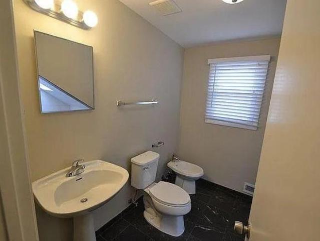 3 Br, 2 bath, Single Family 27230 Wesley Ave
