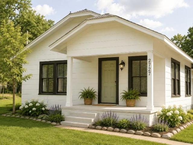 3 Br, 2 bath, Single Family 2727 Old Houston Rd