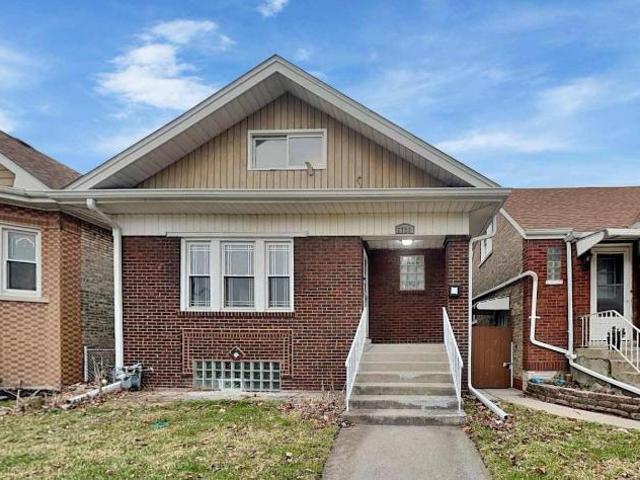 3 Br, 2 bath, Single Family 2729 Wesley Ave