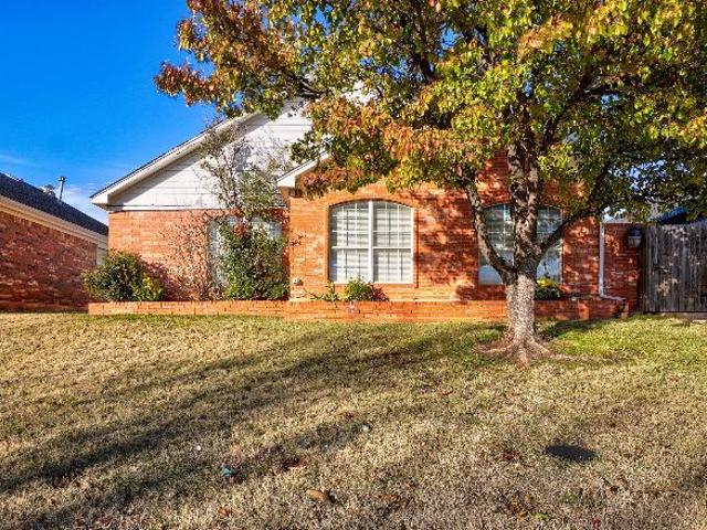 3 Br, 2 bath, Single Family 2733 Tealwood Drive