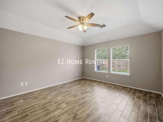 3 Br, 2 bath, Single Family 2734 Trinity Glen Lane