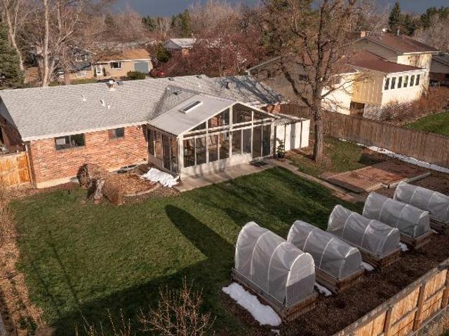 3 Br, 2 bath, Single Family 275 Seminole Dr