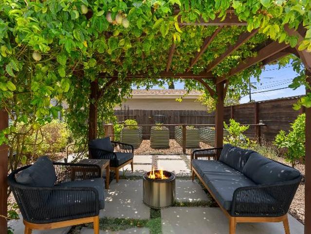 3 Br, 2 bath, Single Family 2771 Marathon Dr