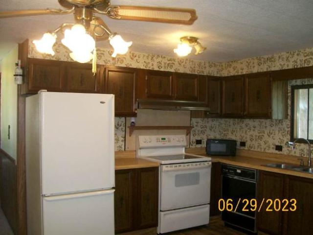 3 Br, 2 bath, Single Family 27901 Norris Rd