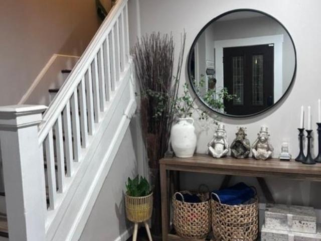 3 Br, 2 bath, Single Family 27 Lake Street