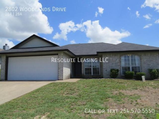 3 Br, 2 bath, Single Family 2802 Woodlands Drive