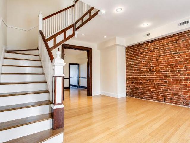 3 Br, 2 bath, Single Family 2811 11th St NW