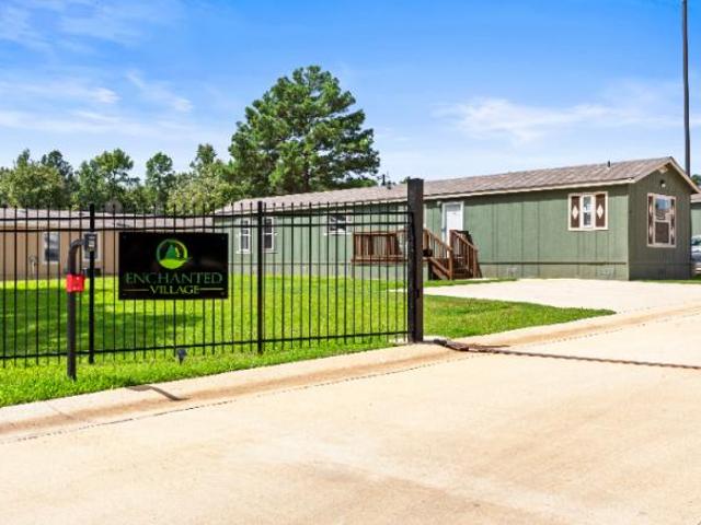 3 Br, 2 bath, Single Family 2825 Primera Rd