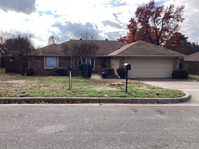 3 Br, 2 bath, Single Family 2841 Southridge Dr