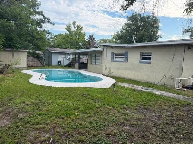 3 Br, 2 bath, Single Family 2846 Hertha Ave