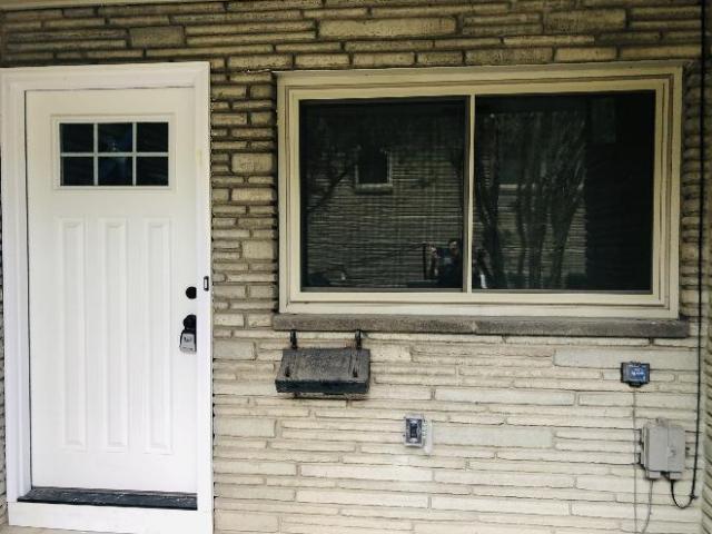 3 Br, 2 bath, Single Family 2867 Charing Road