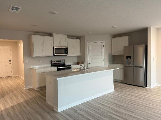 3 Br, 2 bath, Single Family 2875 Patriot Ridge Dr
