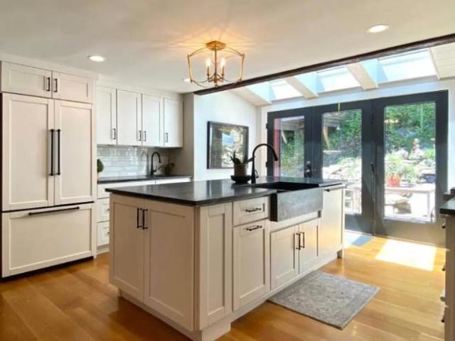3 Br, 2 bath, Single Family 28 Garden Ln