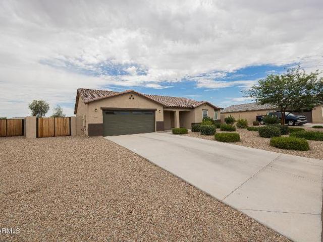 3 Br, 2 bath, Single Family 28 S Naples Lane