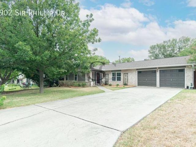 3 Br, 2 bath, Single Family 2902 Sir Phillip Dr