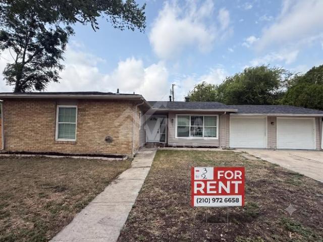 3 Br, 2 bath, Single Family 2902 Woodcliffe St