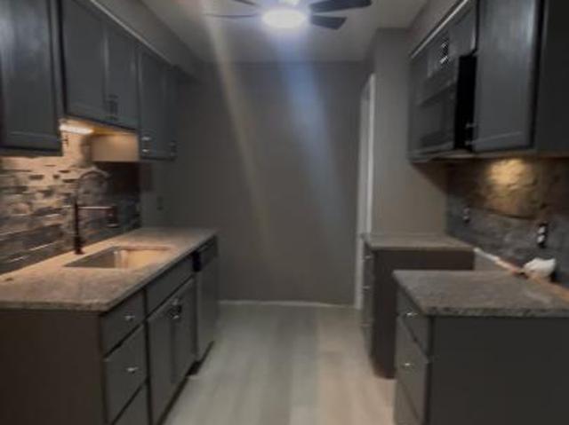 3 Br, 2 bath, Single Family 2909 Devore Ct