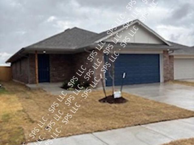 3 Br, 2 bath, Single Family 2909 NW 195th St