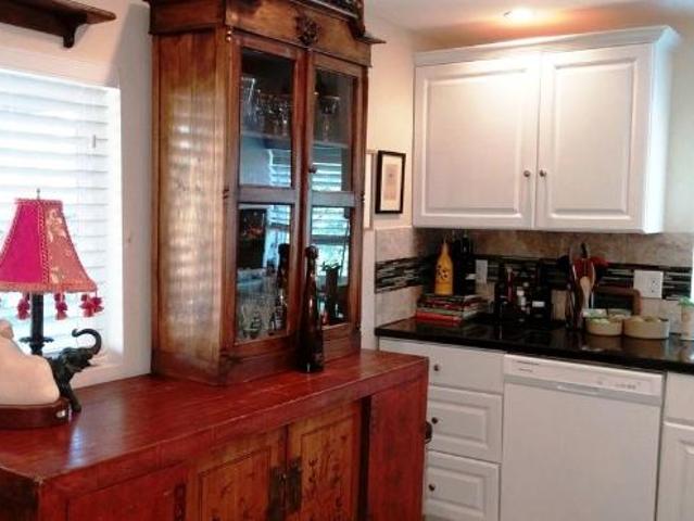 3 Br, 2 bath, Single Family 2920 Calle Vera Cruz
