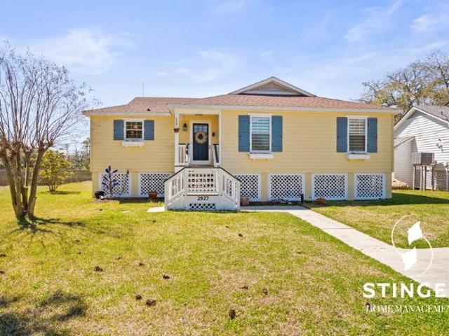 3 Br, 2 bath, Single Family 2927 Waters Edge Ct