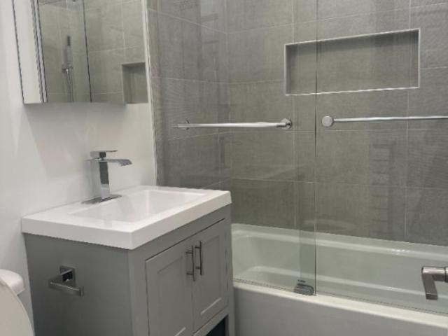 3 Br, 2 bath, Single Family 2961 Bambrey Street