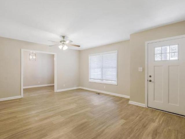 3 Br, 2 bath, Single Family 2966 Sylvan Rd