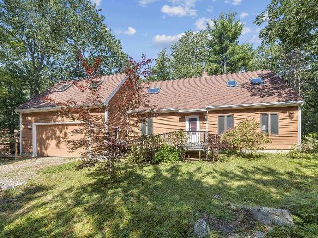 3 Br, 2 bath, Single Family 29 Ox Plow Lane